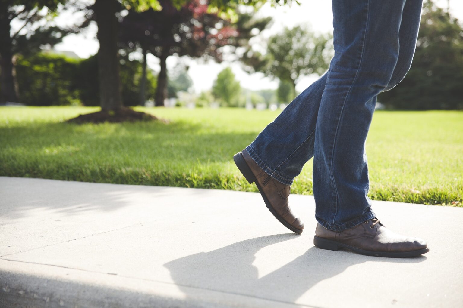 How to Follow Your Mindful Walking Script - Stop, Breathe & Think ...